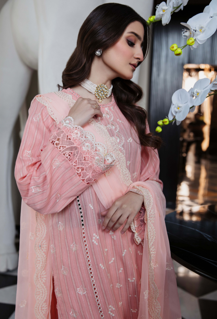 Vouge Lawn - D04 – Humdum